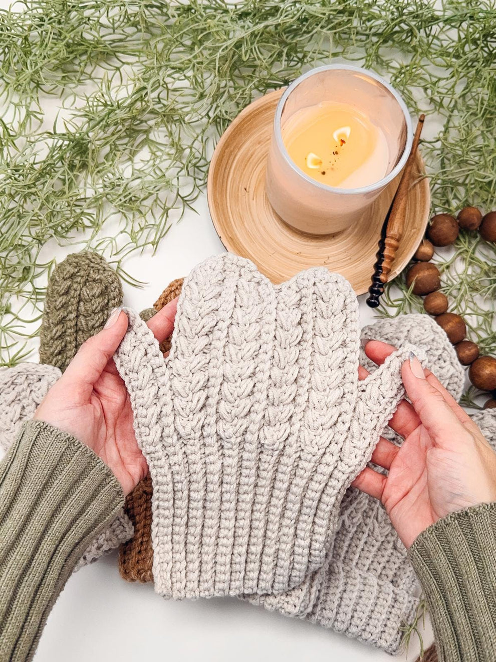 Winter Wheat Stitch™ Flat Mittens Crochet | Pattern PDF – Briana K Designs